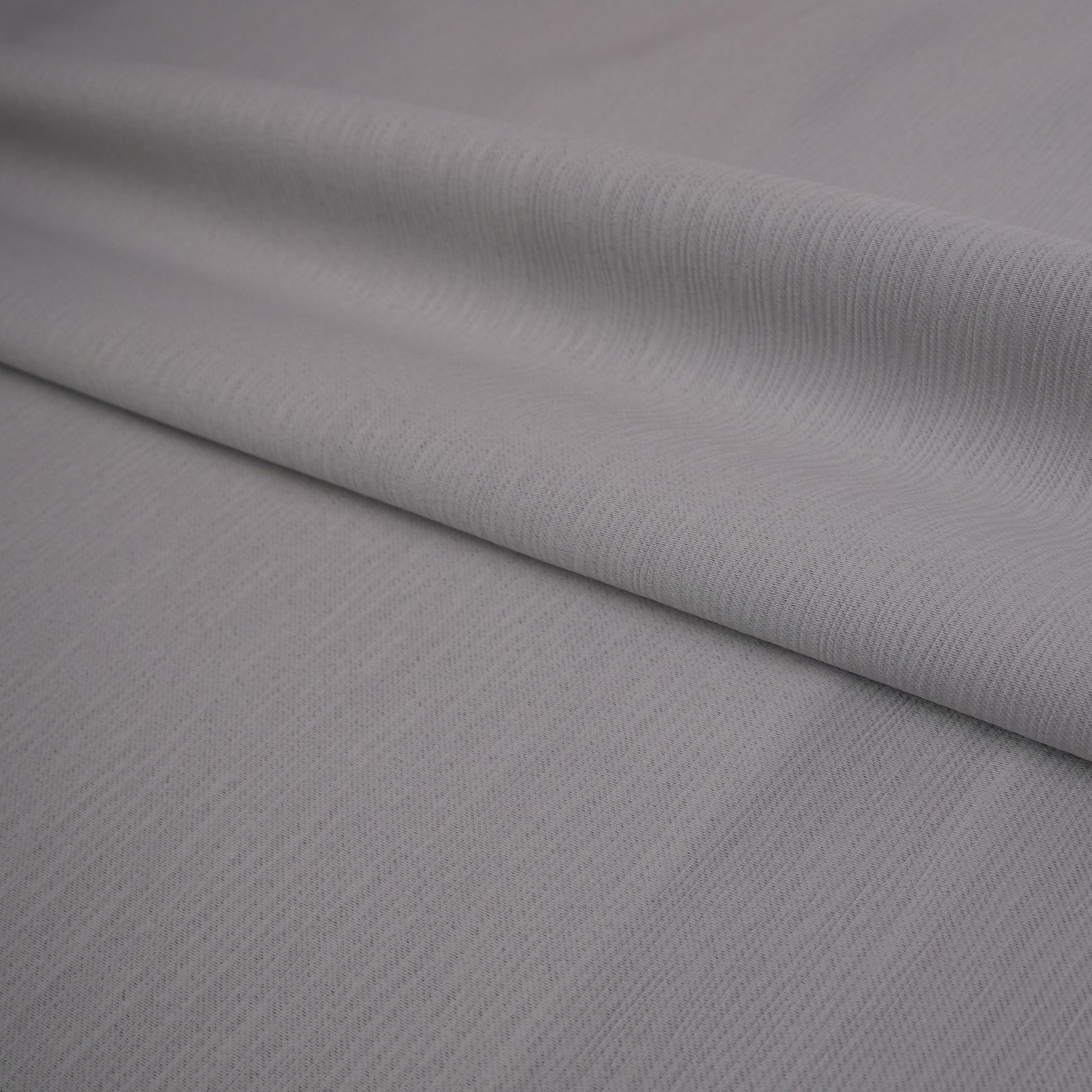 ANTISOLAR EMBOSS GRIS NUBE PLATA – Marijoa Tejidos