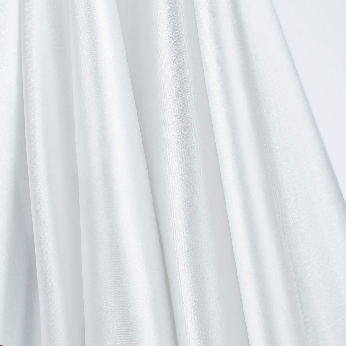 SATEN SPANDEX BLANCO AZULADO – Marijoa Tejidos